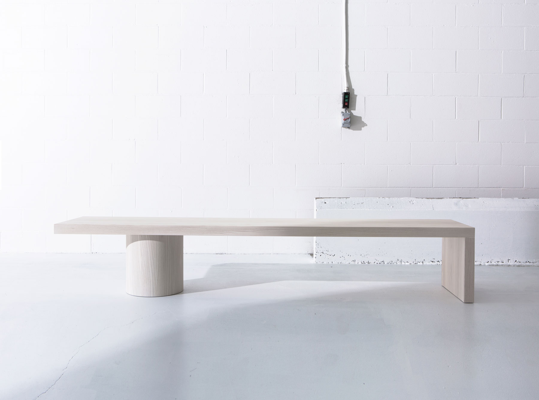 Column Bench / Console - Christian Woo